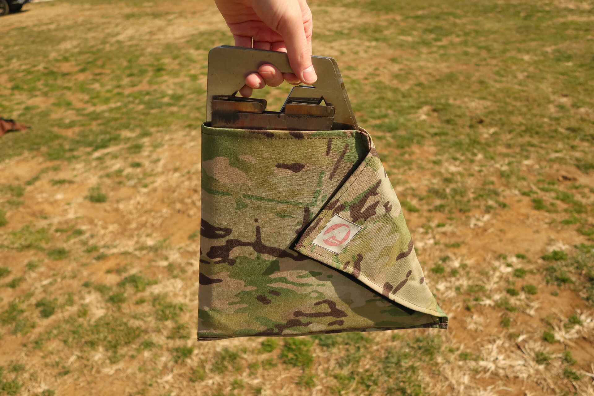 コンパクトなのに豪快に楽しめる焚き火台！Asimocrafts takibi_no_asiの魅力