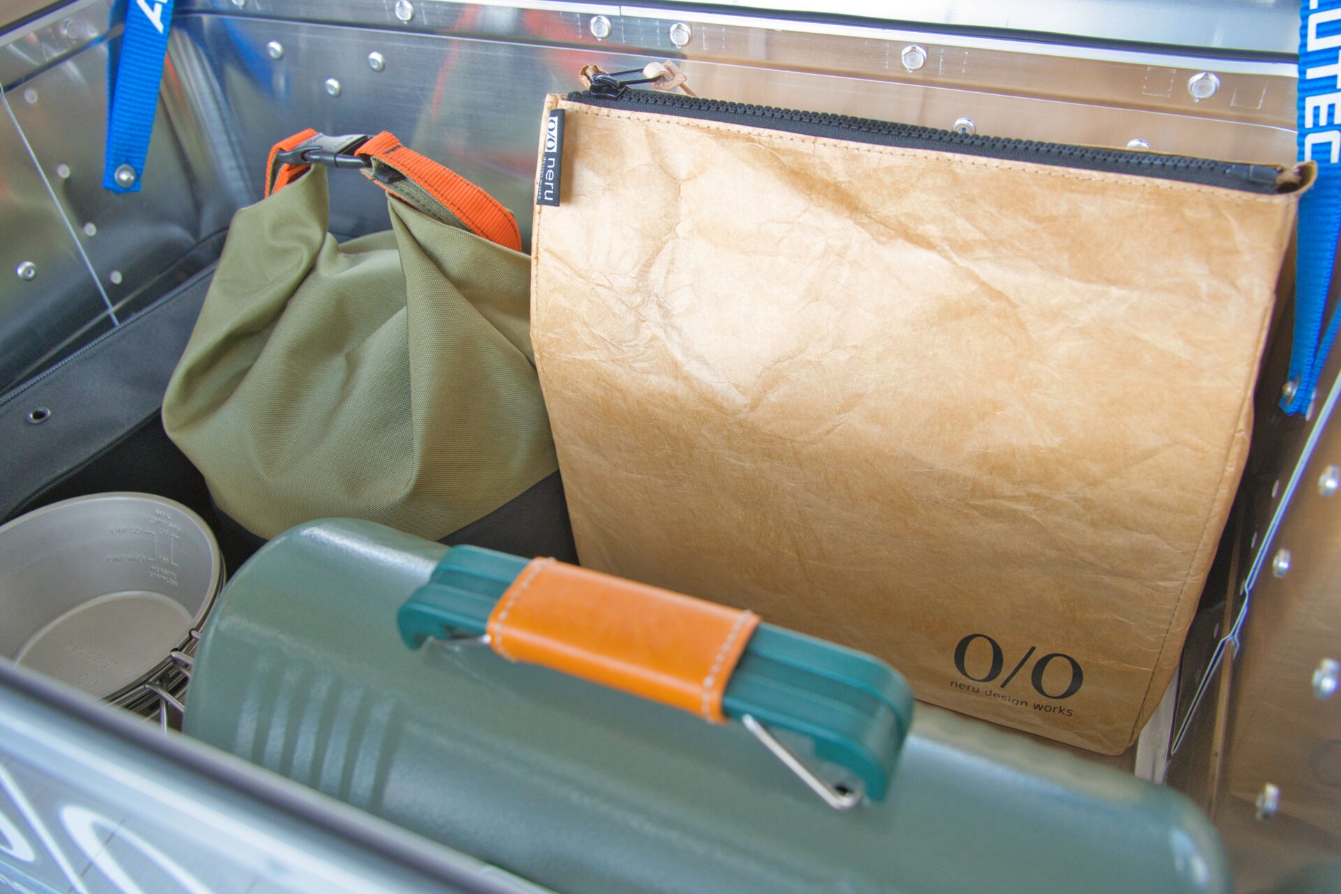 neru no bagがキャンプの小物入れに便利すぎ！neru design worksのおしゃれな収納バッグ